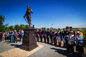 Mon General: Як Касцюшка ўсіх памірыў